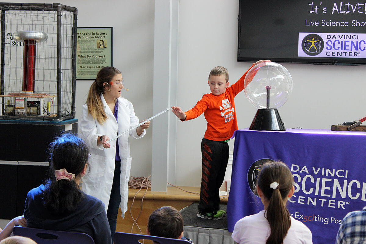 Traveling Science Shows - Da Vinci Science Center