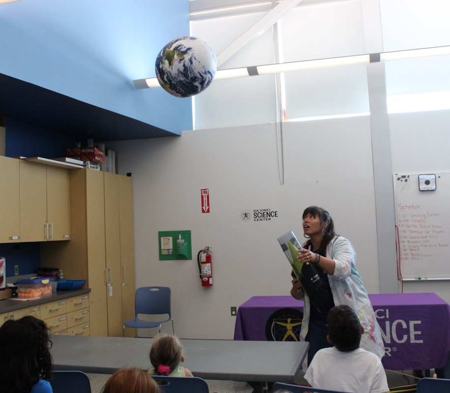 Curiosity and Play Inspire This STEAM Educator - Da Vinci Science Center